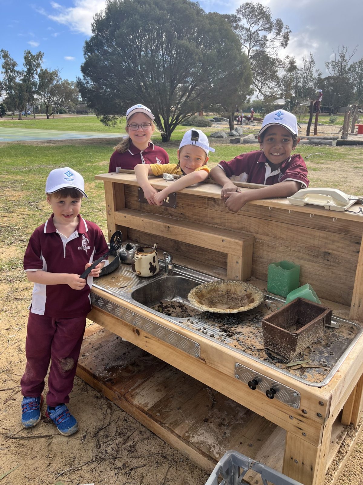 Coorow Primary celebrate new equipment - MEPAU